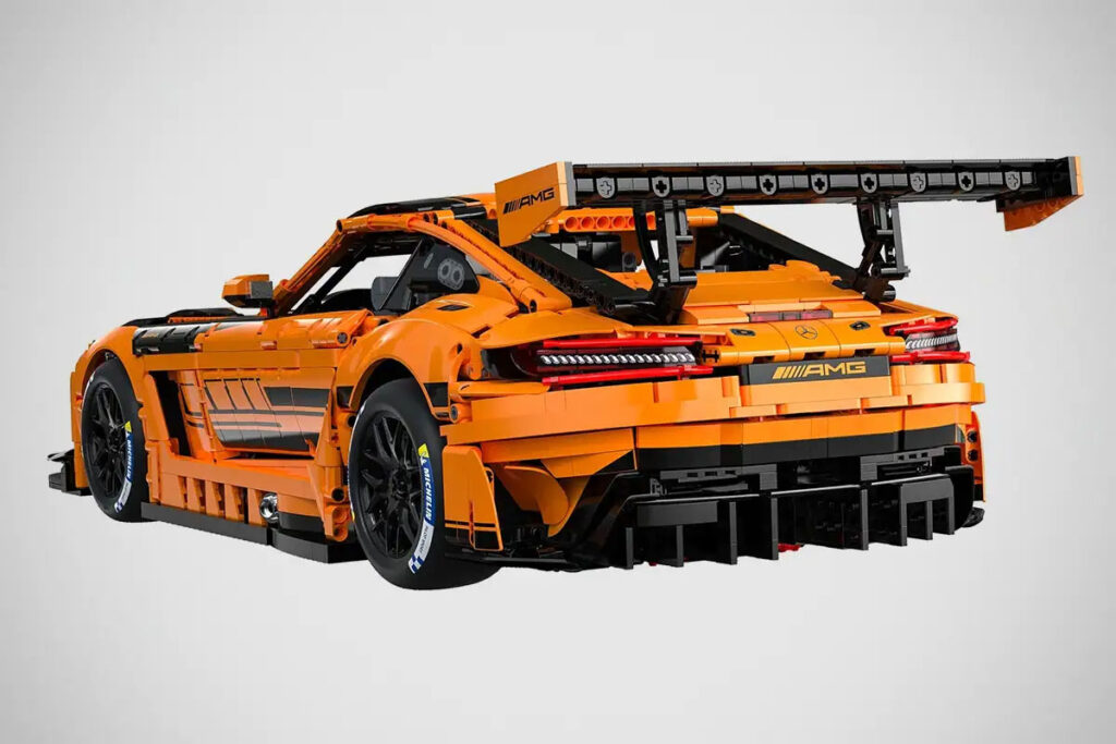 CaDA Master 1:8 Mercedes-AMG GT3 Is a 5,466-Piece Model with a ...