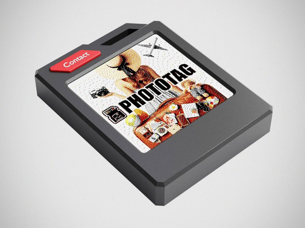 This Tracker Shows Your Photo on an E-Ink Screen and Works With Both ...