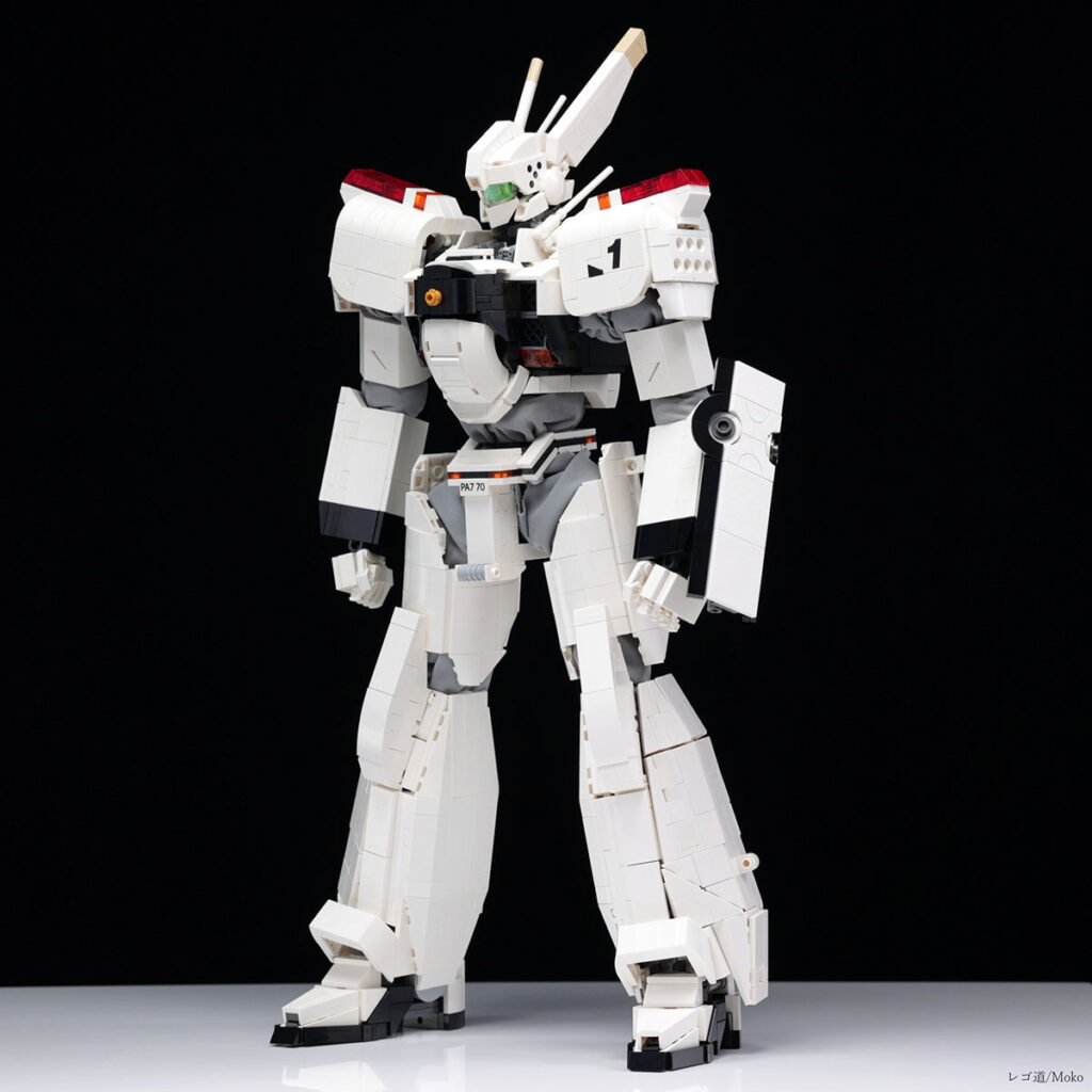 LEGO Fan Builds Stunning Patlabor AV-98 Ingram Unit-1 With Working Lights