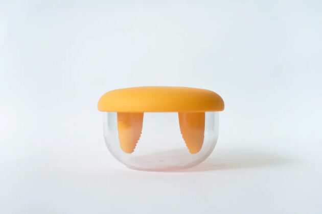 Monchi Snack Box Uses Built-In “Fingers” for Mess-Free Snacking Anywhere