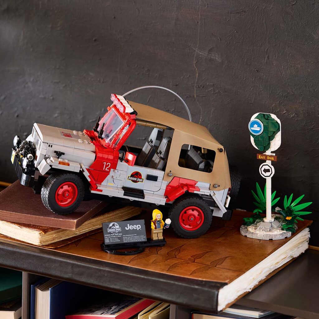 New LEGO Jurassic World Sets Include 18+ Jeep Wrangler and Triceratops ...